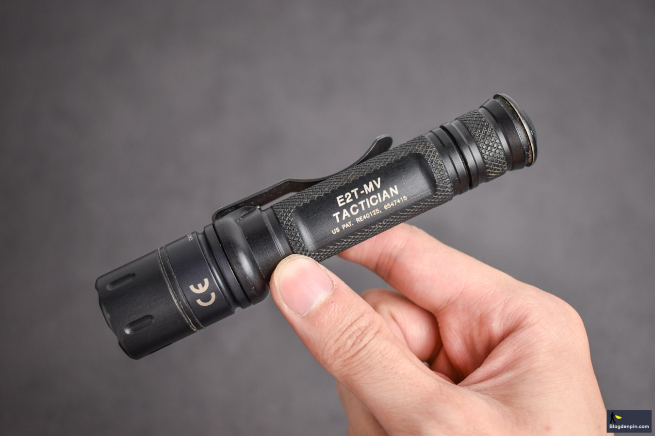 Surefire E2T-MV Tactician: đèn EDC chất, giá chát! Review sau 3 năm sử dụng
