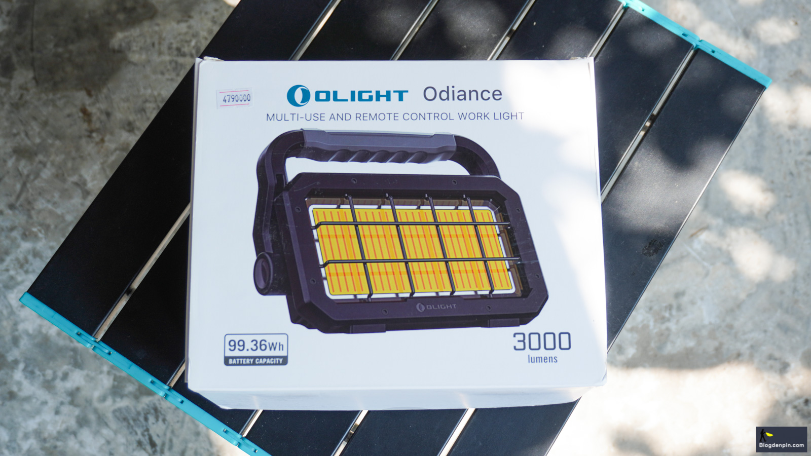 Review Olight Odiance: đèn xách tay hạng nặng, sáng 3000 Lumens, pin ...