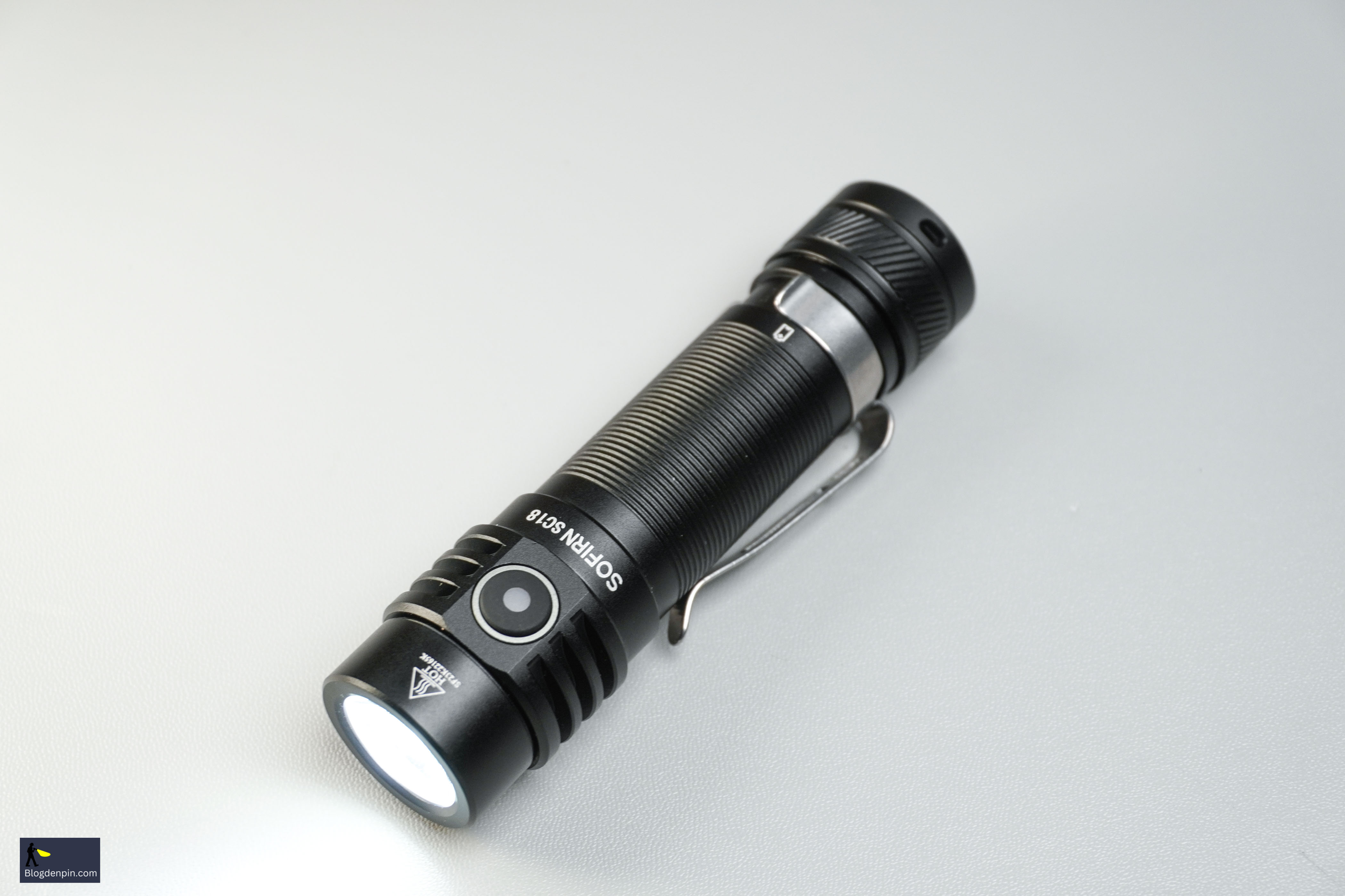 Review đèn pin quốc dân: Sofirn SC18 (1800 Lumens, nhỏ gọn)