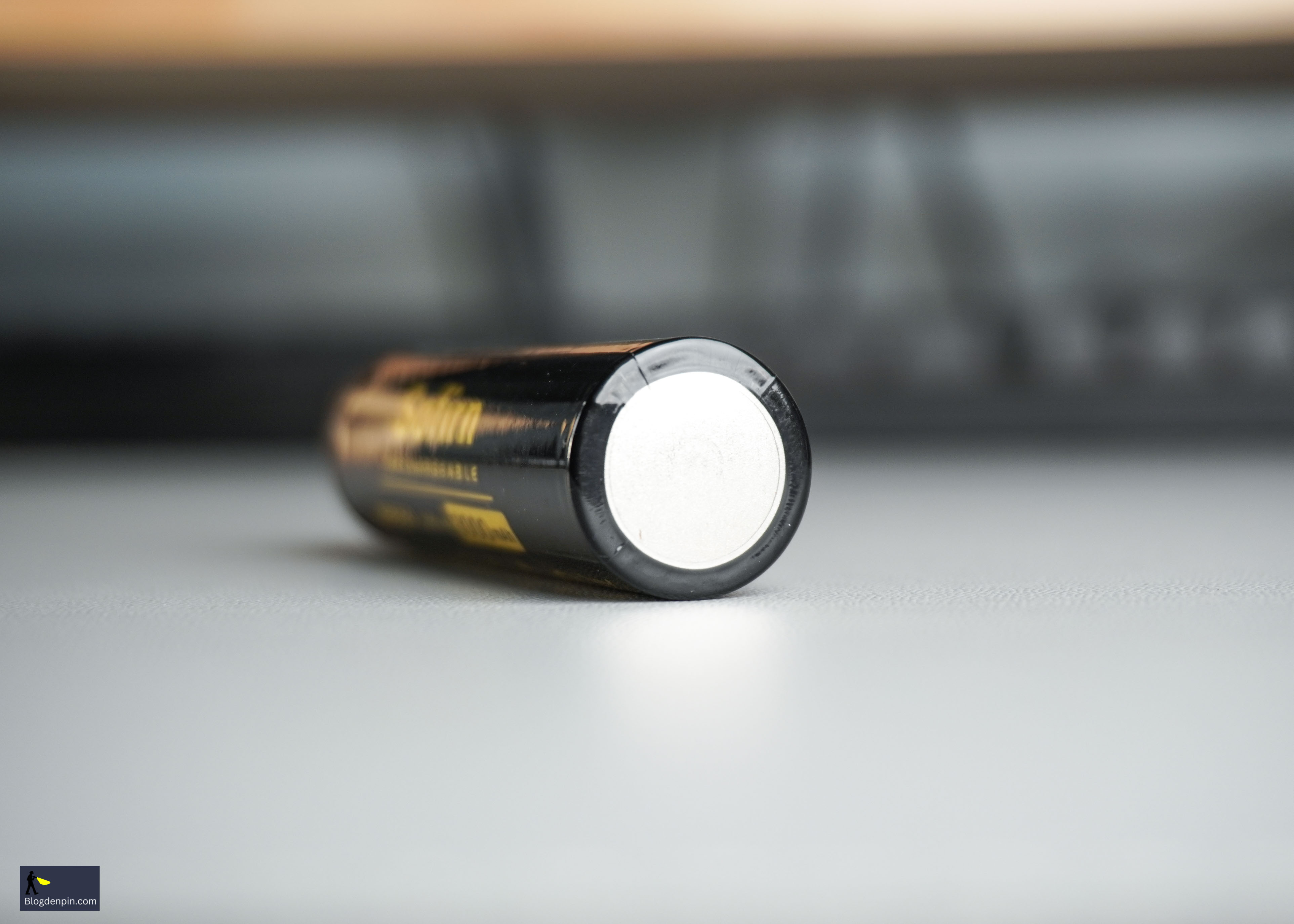 Review đèn pin quốc dân: Sofirn SC18 (1800 Lumens, nhỏ gọn)